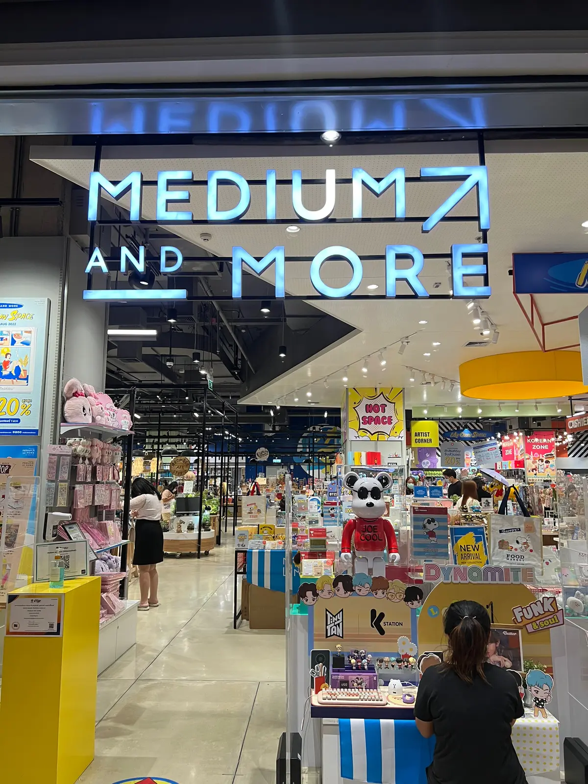 รีวิวร้าน medium and more @samyan midtown | แกลเลอรีที่โพสต์โดย Kao | Lemon8