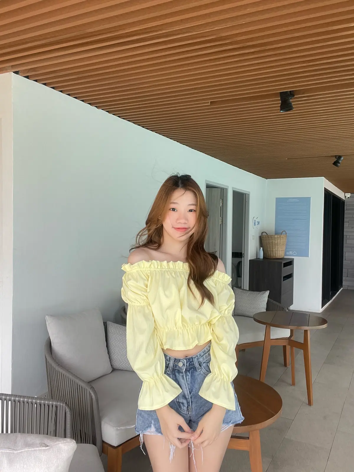 มีเสื้อแบบละหลายสีดียังไง??🌷 | แกลเลอรีที่โพสต์โดย ppimpimx | Lemon8