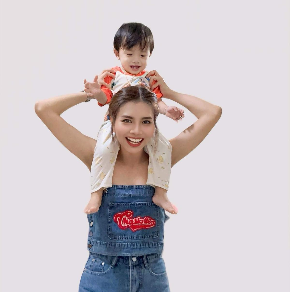 โพสต์ ของ Gifsi fit fat|Lemon8