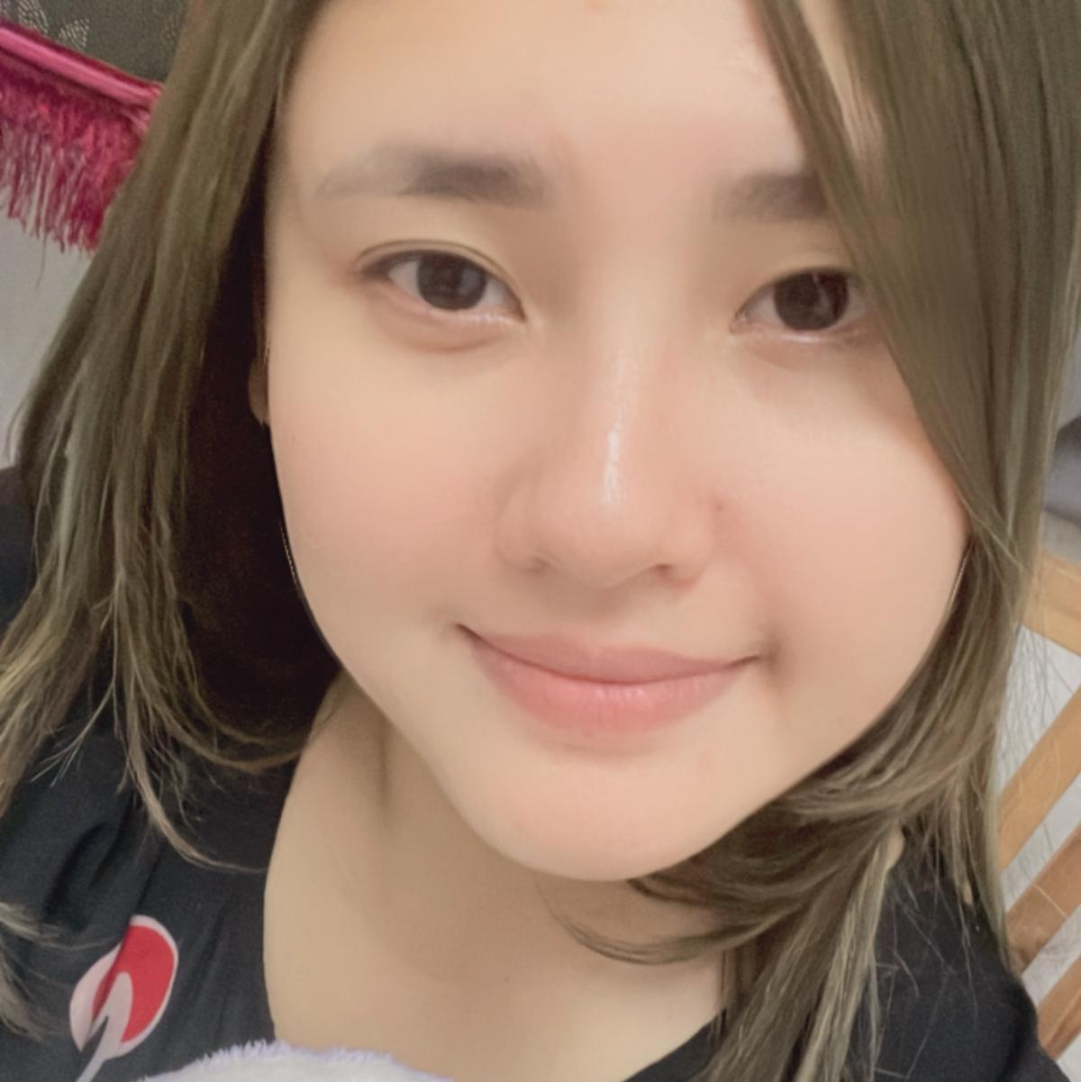 Posting Julia ️|Lemon8