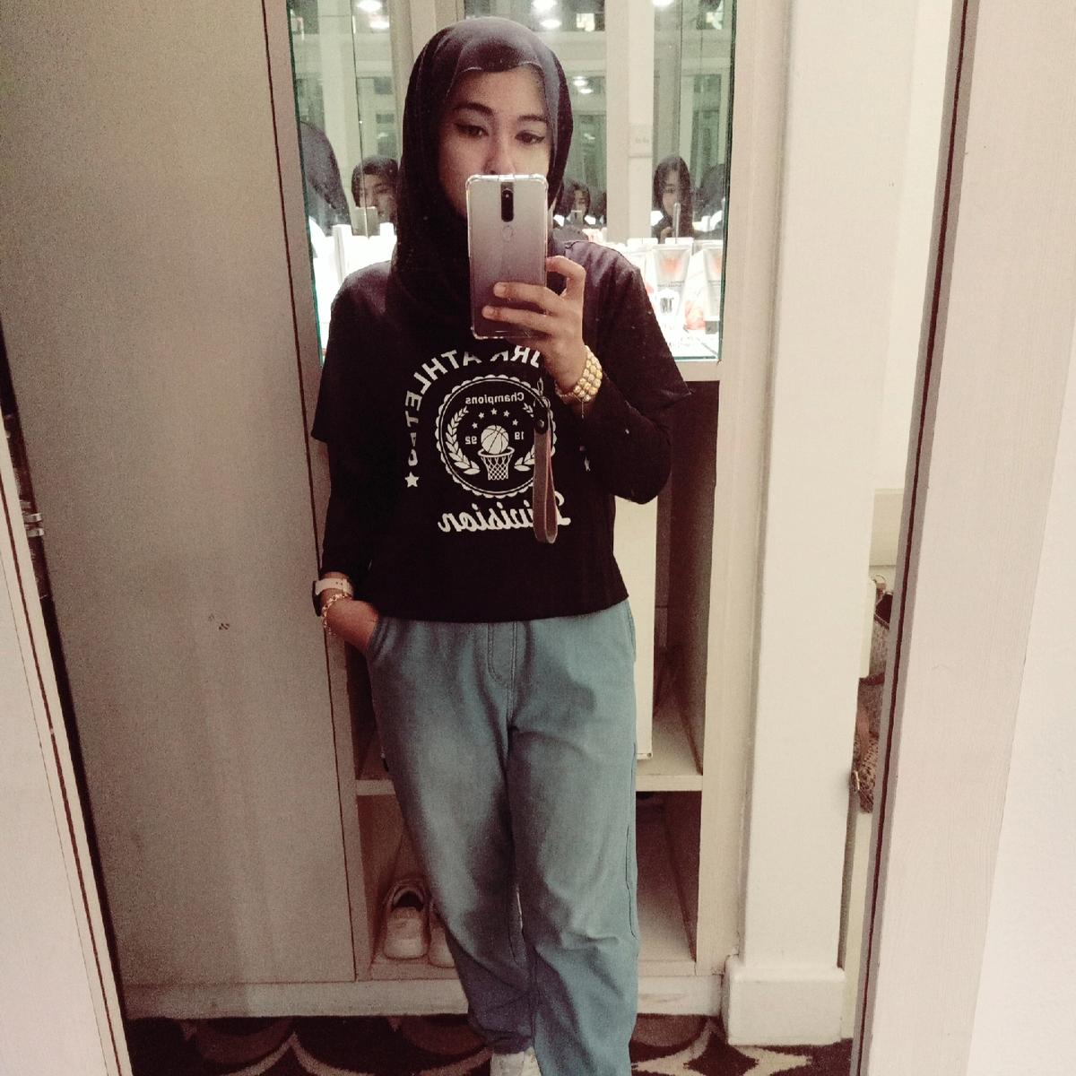 Posting Izzatie Jahira|Lemon8