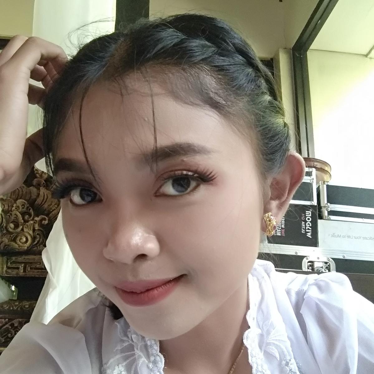 Posting Emi Junika|Lemon8