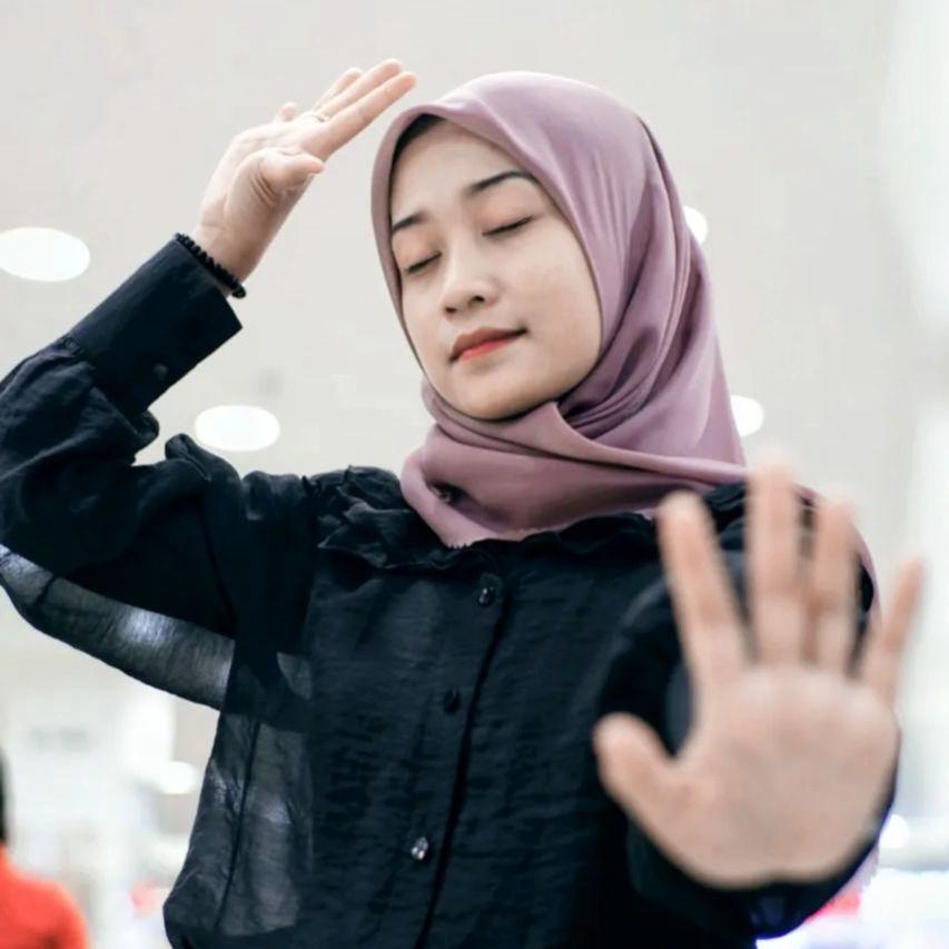 Posting husna lubiz🦋|Lemon8