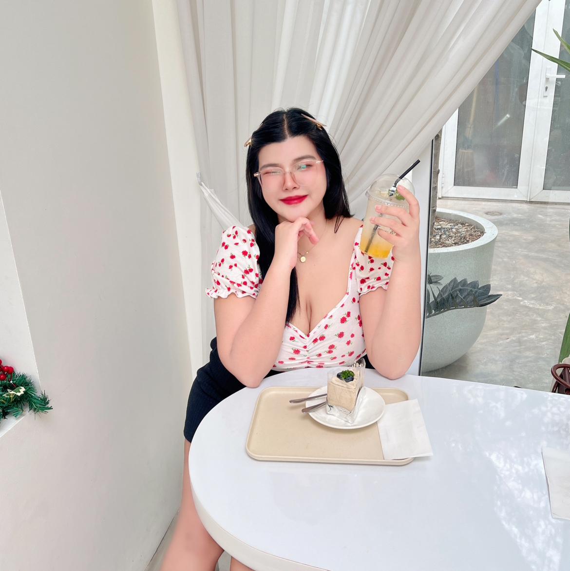 โพสต์ ของ Pond Savanya|Lemon8