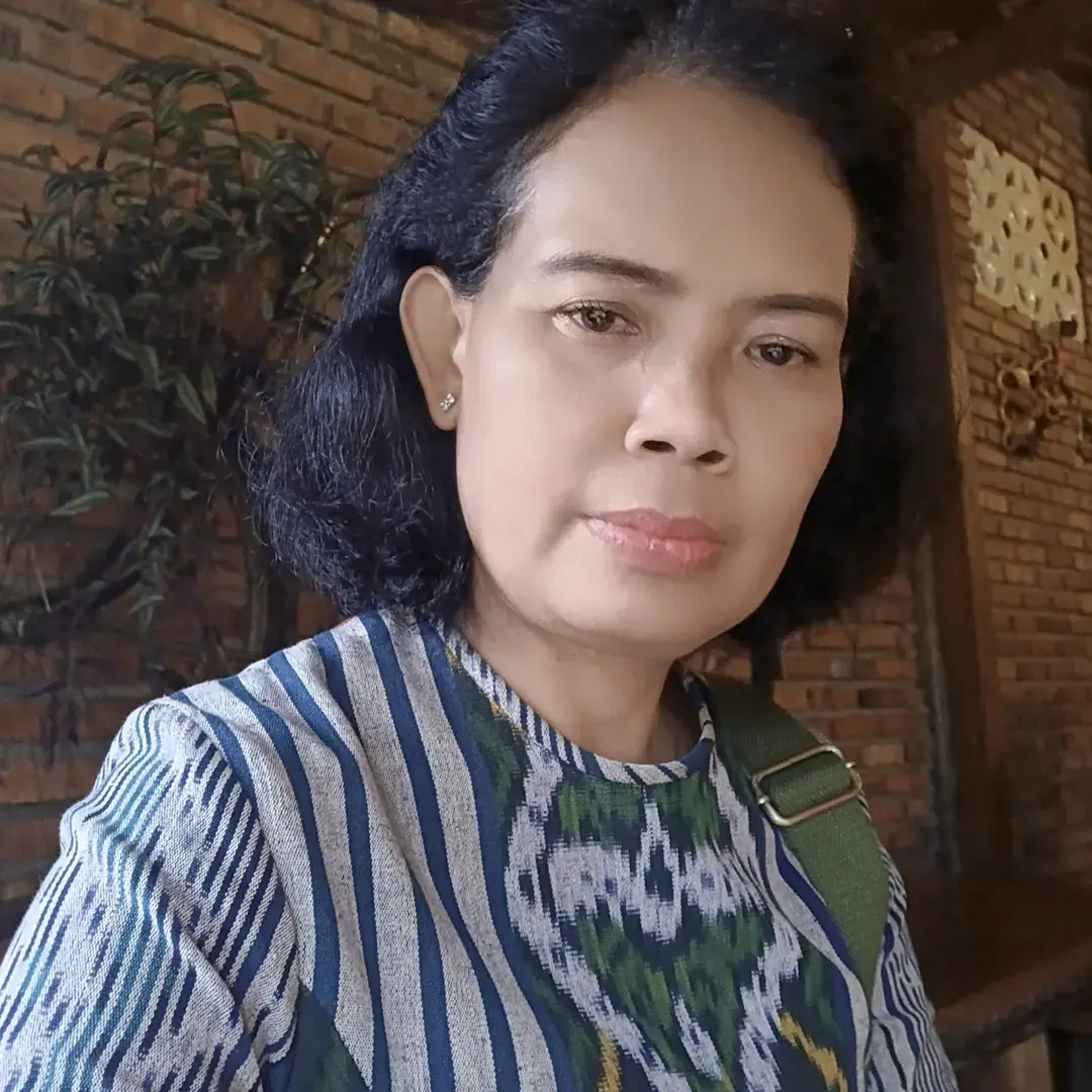 Posting Bunda emmy|Lemon8