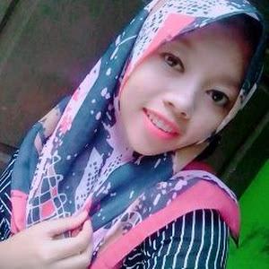 Posting indira izz mung|Lemon8