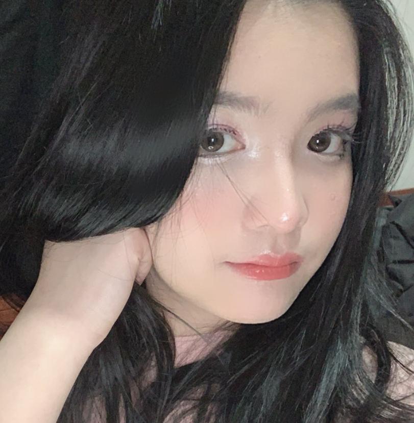 โพสต์ ของ 𝙼𝚊𝚍𝚊𝚖 𝚌𝚑𝚎𝚛𝚛𝚢🍒|Lemon8