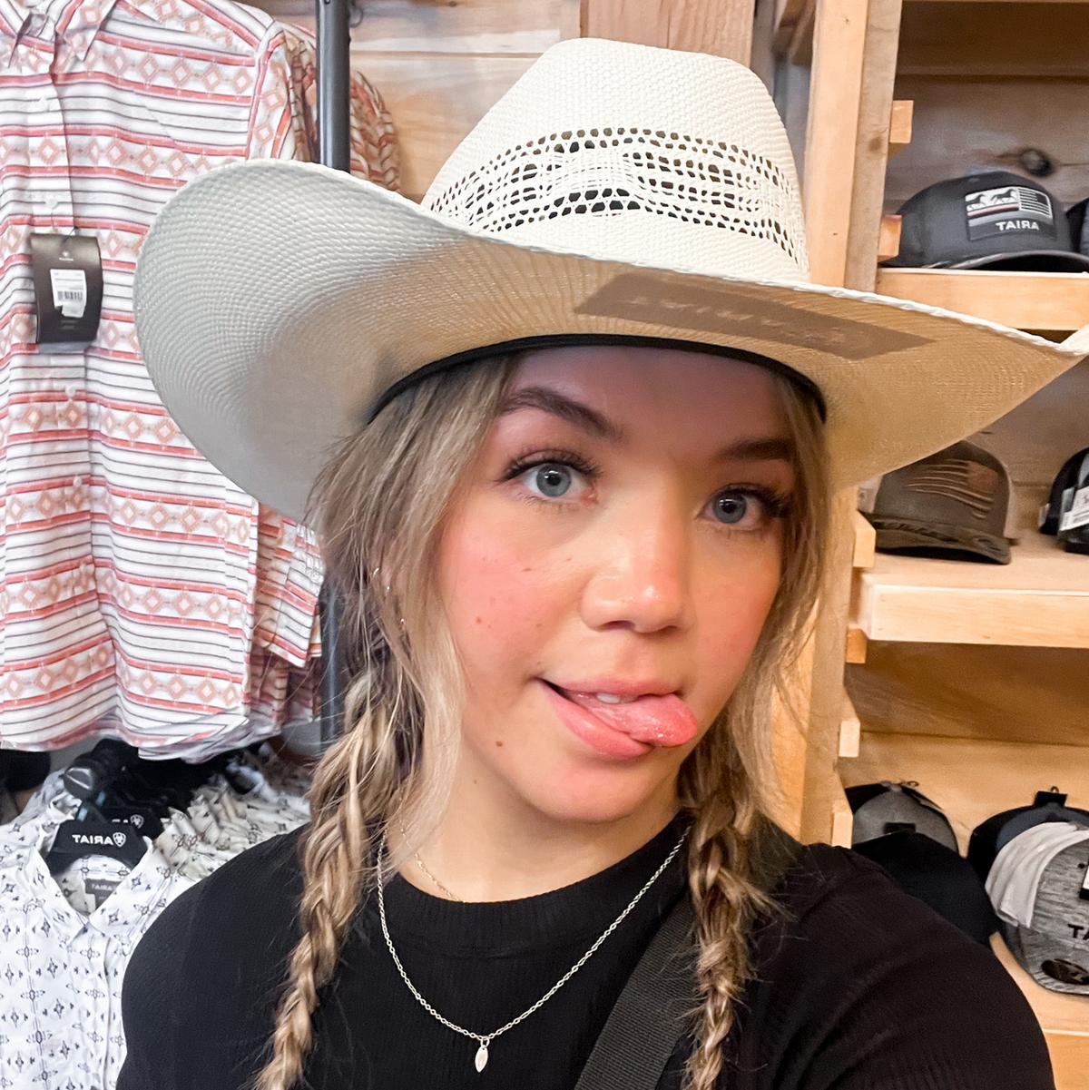 โพสต์ ของ emily :)|Lemon8