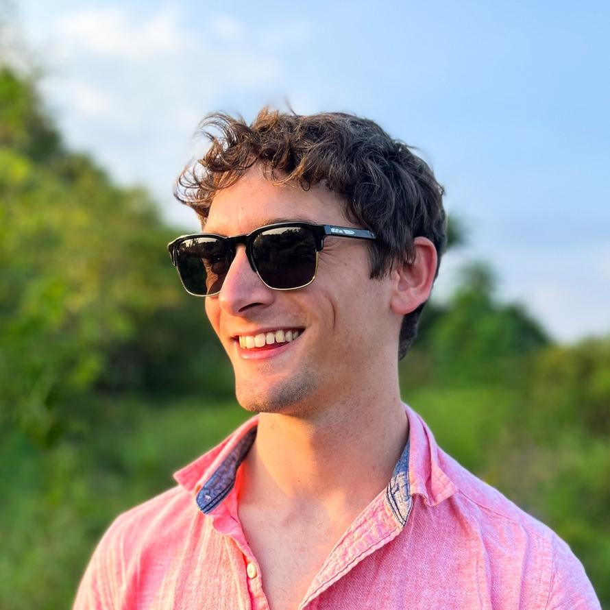 โพสต์ ของ Adam Gordon|Lemon8