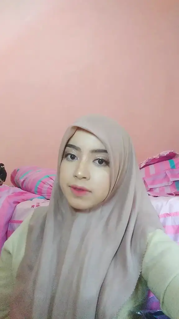 Another Day Another Hijab Tutorial Day-93 | Artikel diposting oleh hijabtutorial | Lemon8