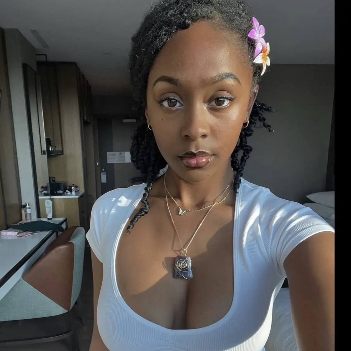 โพสต์ ของ Cassie Johnson |Lemon8