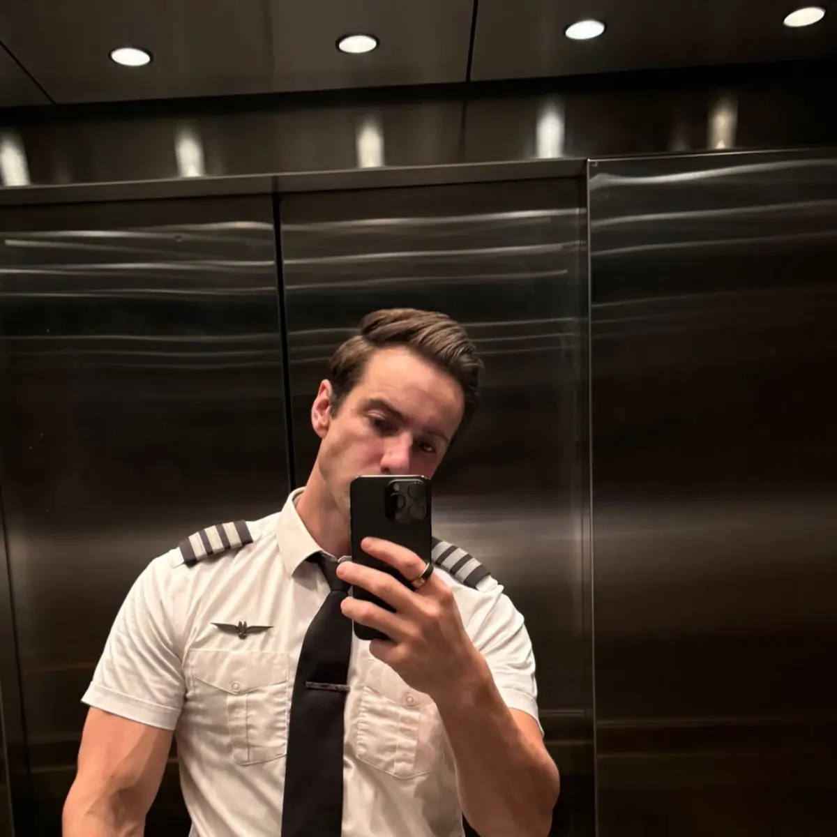 โพสต์ ของ Garrett Ray|Lemon8